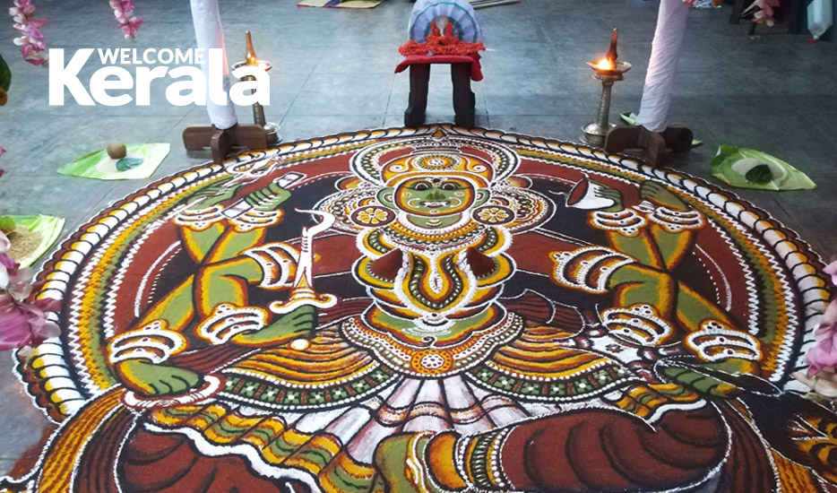 Kalamezhuthum Pattum at Viswambhara Kshethram, Kottakkal, Malappuram ...